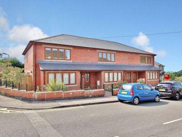 2 Bedrooms Flat for rent in Benedict Court, Bronllwyn, Pentyrch CF15