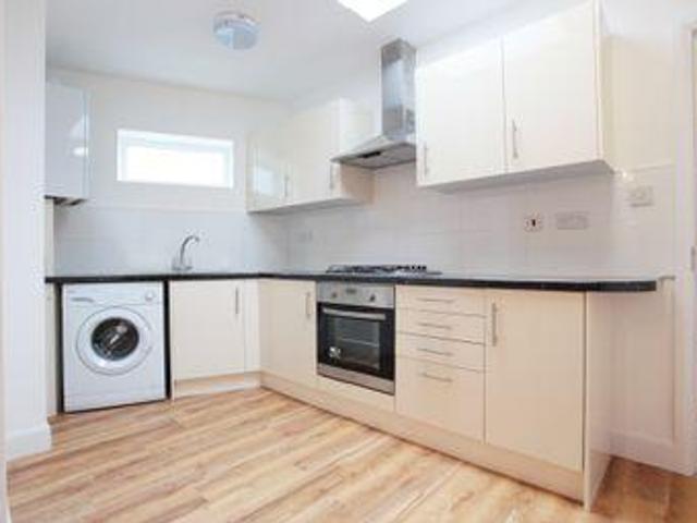 2 Bedrooms Flat for rent in Bennington Road, London N17