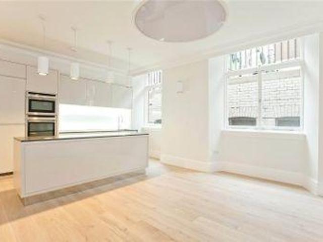 2 Bedrooms Flat for rent in Bentinck Street, London W1U