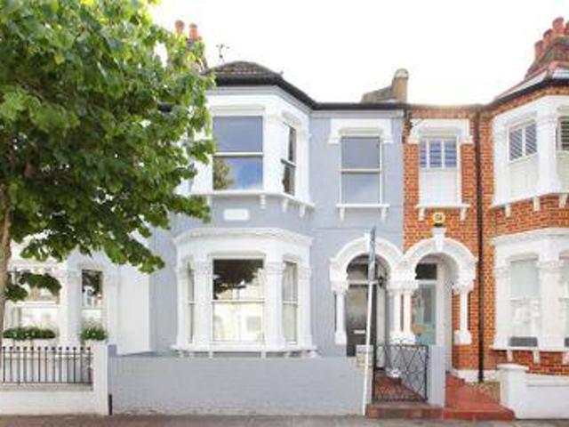 2 Bedrooms Flat for rent in Berber Road, Battersea, London SW11