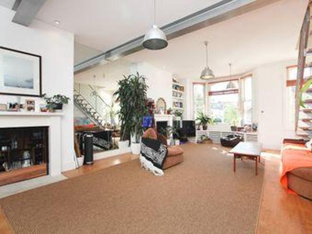 2 Bedrooms Flat for rent in Berens Road, Kensal Green, London NW10