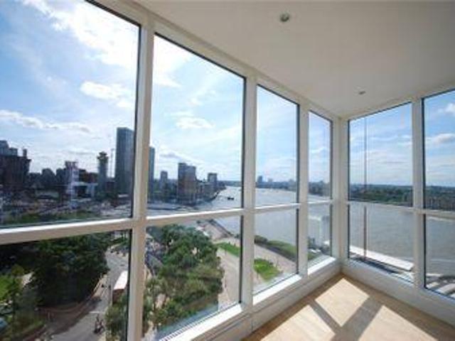 2 Bedrooms Flat for rent in Berkeley Tower, 48 Westferry Circus, London E14
