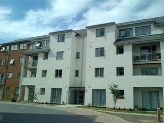 2 Bedrooms Flat for rent in Billington Grove, Ashford TN24