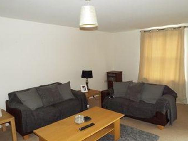 2 Bedrooms Flat for rent in Bingley Court, Canterbury CT1