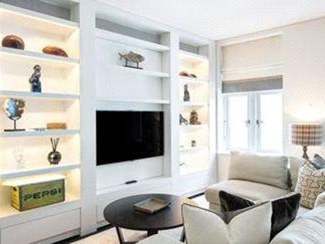2 Bedrooms Flat for rent in Binney Street, London W1K