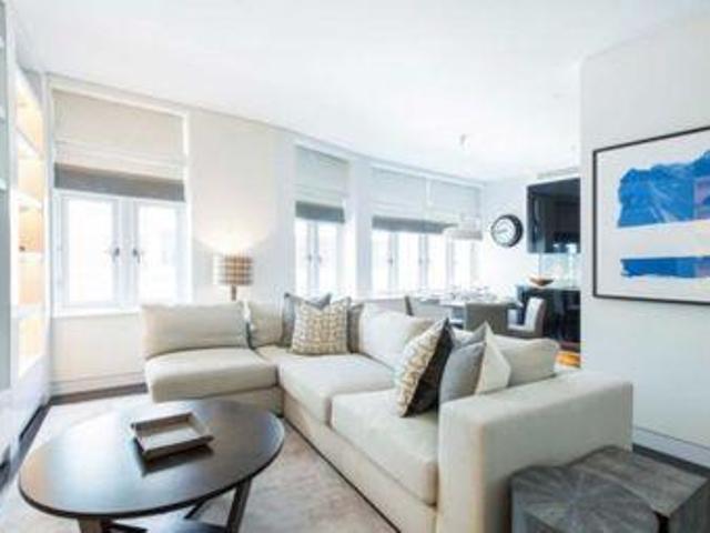 2 Bedrooms Flat for rent in Binney Street, London W1K