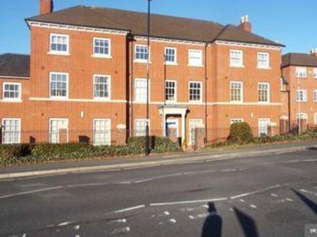2 Bedrooms Flat for rent in Birmingham Road, Birmingham B46
