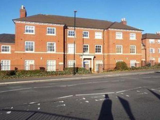 2 Bedrooms Flat for rent in Birmingham Road, Birmingham B46