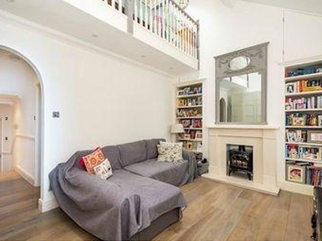 2 Bedrooms Flat for rent in Bishops Road, Fulham SW6