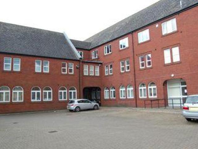 2 Bedrooms Flat for rent in Bishopstone House, Ashburnham Road MK40