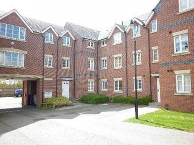 2 Bedrooms Flat for rent in Bluebell Rise, Grange Park, Northampton NN4