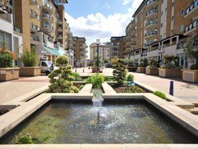 2 Bedrooms Flat for rent in Bluewater House, Riverside West SW18