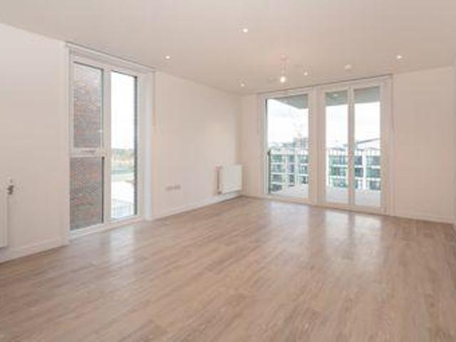 2 Bedrooms Flat for rent in Blyth Road, Hayes UB3
