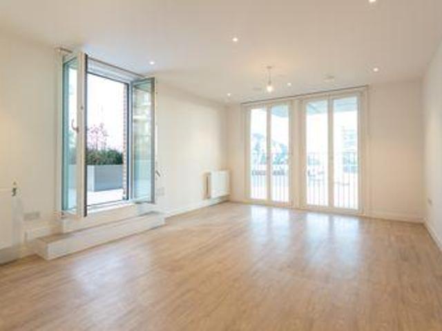 2 Bedrooms Flat for rent in Blyth Road, Hayes UB3