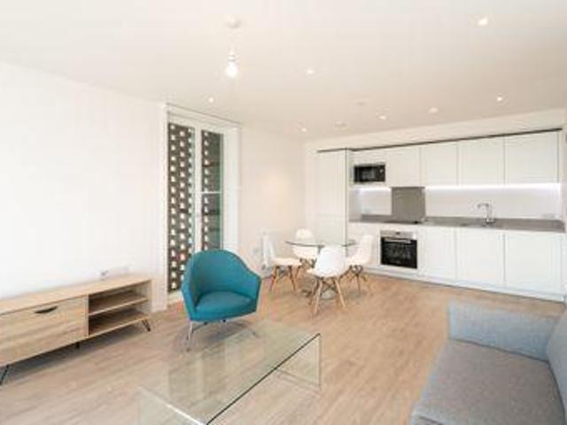 2 Bedrooms Flat for rent in Blyth Road, Hayes UB3