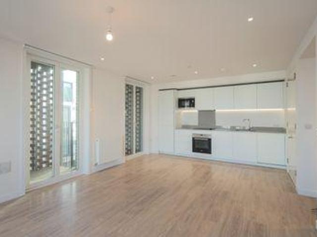 2 Bedrooms Flat for rent in Blyth Road, Hayes UB3