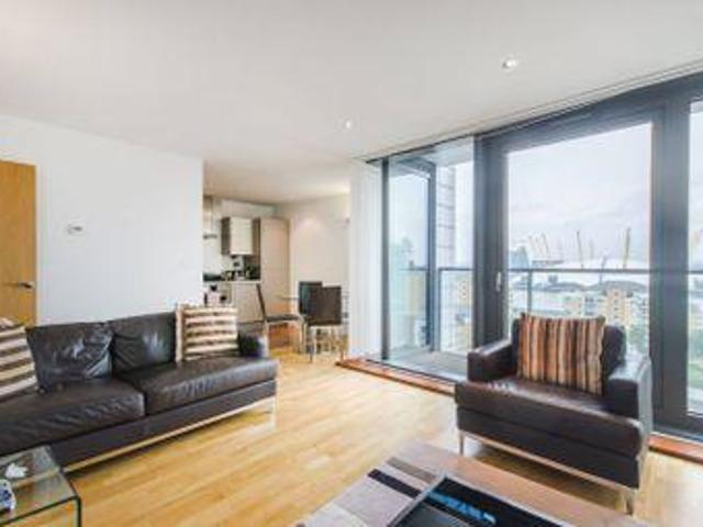 2 Bedrooms Flat for rent in Blackwall Way, Docklands E14