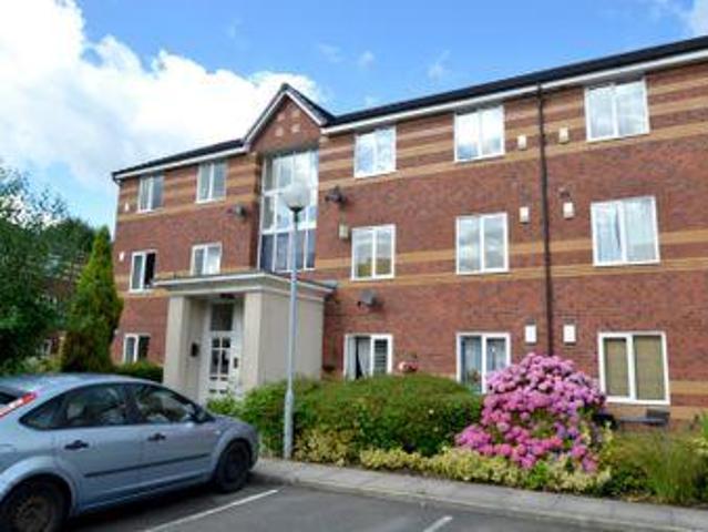 2 Bedrooms Flat for rent in Blackburn Street, Salford, Greater Manchester M3