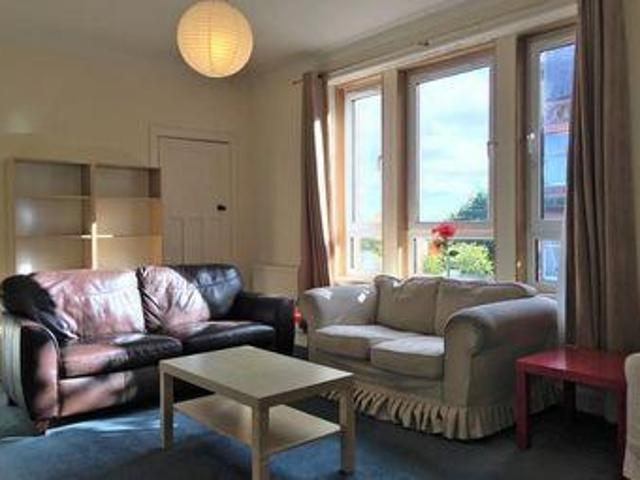 2 Bedrooms Flat for rent in Blackford Avenue, Edinburgh EH9