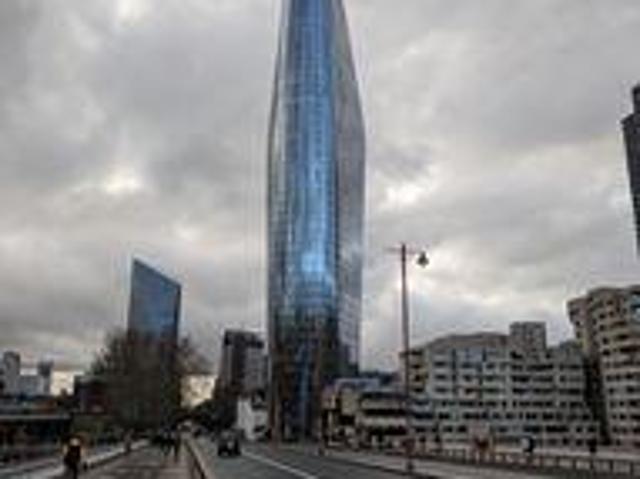2 Bedrooms Flat for rent in Blackfriars Road, London SE1