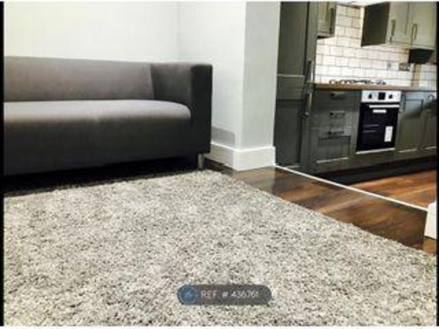 2 Bedrooms Flat for rent in Blackstock Road, London N4
