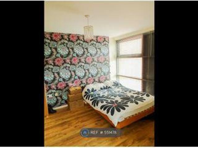 2 Bedrooms Flat for rent in Blantyre Street, Manchester M15
