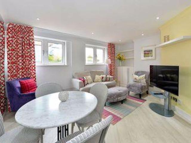 2 Bedrooms Flat for rent in Blazer Court, London NW8