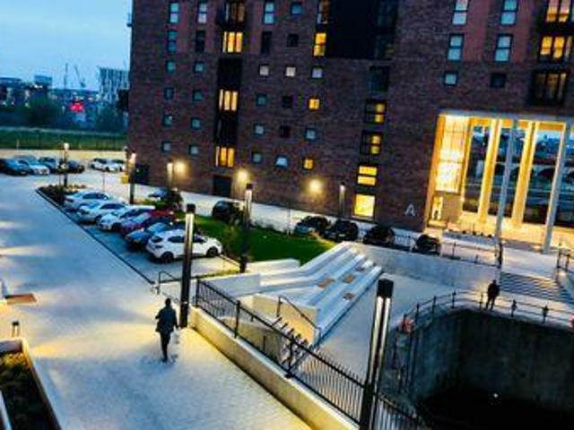 2 Bedrooms Flat for rent in Block B, Wilburn Basin, Salford M5