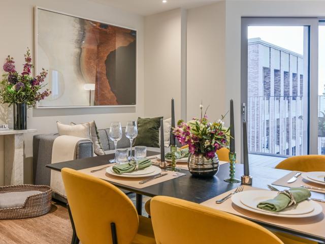 2 Bedrooms Flat for Rent in Bloom East, Nine Elms | Foxtons