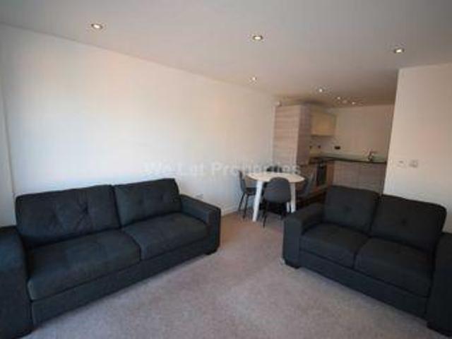 2 Bedrooms Flat for rent in Blossom Street, Manchester M4