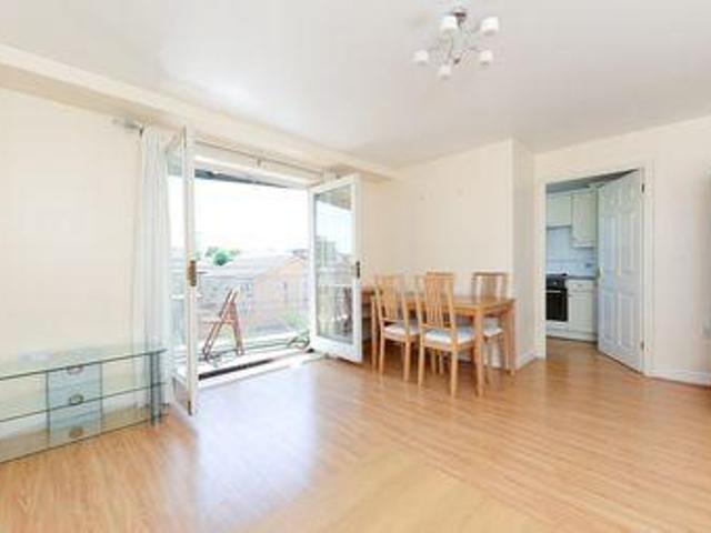 2 Bedrooms Flat for rent in Bruford Court, London SE8