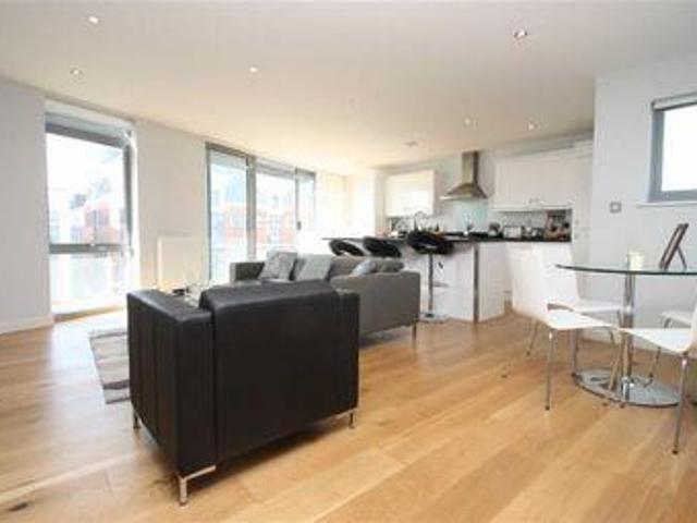 2 Bedrooms Flat for rent in Brune Street, London E1