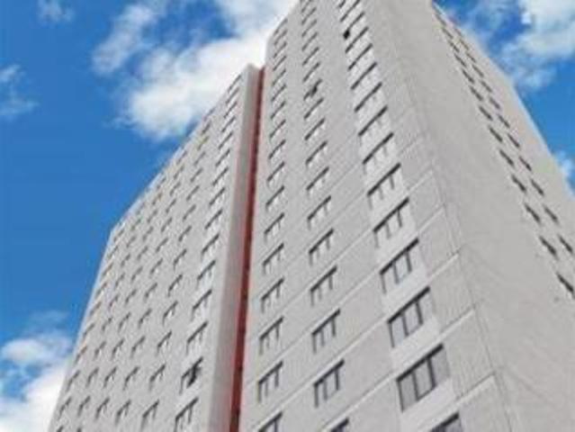 2 Bedrooms Flat for rent in Brydon Close, Salford M6