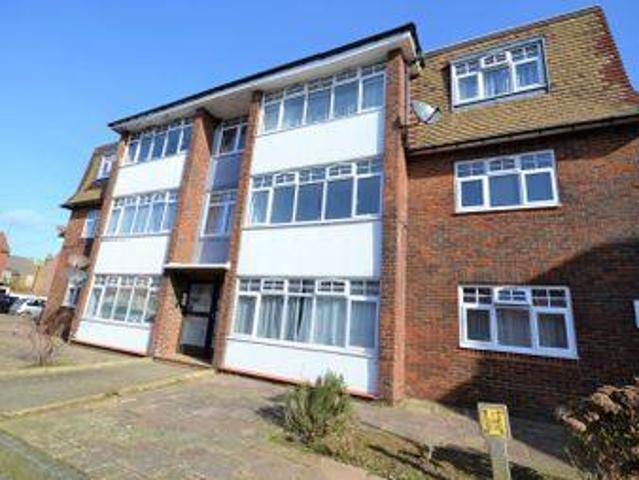 2 Bedrooms Flat for rent in Bradford Court, Firle Road, Eastbourne BN22