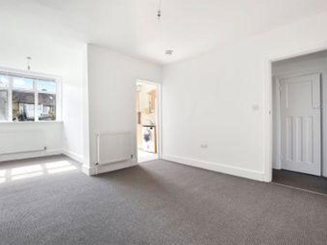 2 Bedrooms Flat for rent in Braemar Avenue, London NW10
