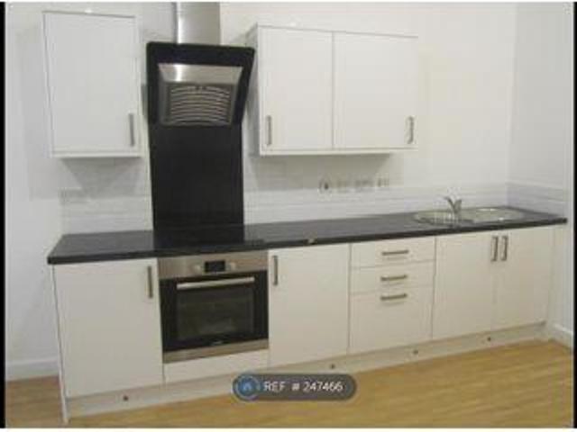 2 Bedrooms Flat for rent in Branch Road, Leeds LS12