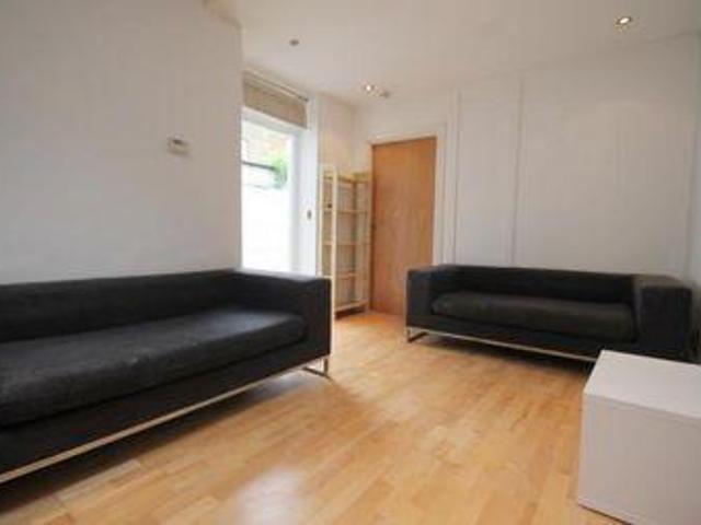 2 Bedrooms Flat for rent in Brecknock Road, London N19