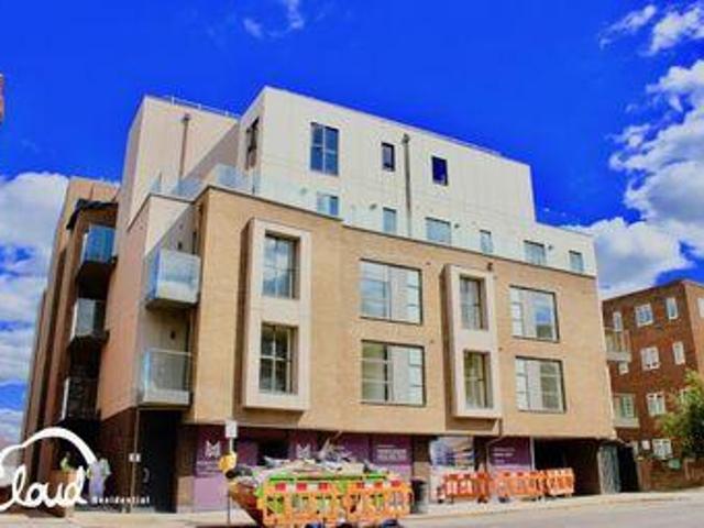 2 Bedrooms Flat for rent in Brent Street, London NW4