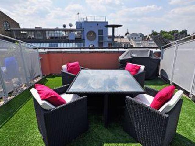 2 Bedrooms Flat for rent in Brewery Square, London SE1