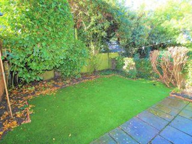 2 Bedrooms Flat for rent in Briarwood Road, Abbeville Village, Clapham SW4