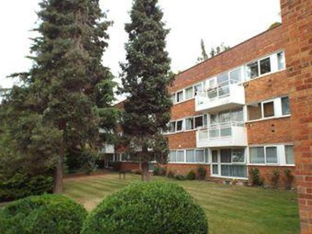 2 Bedrooms Flat for rent in Brighton Road, Sutton SM2