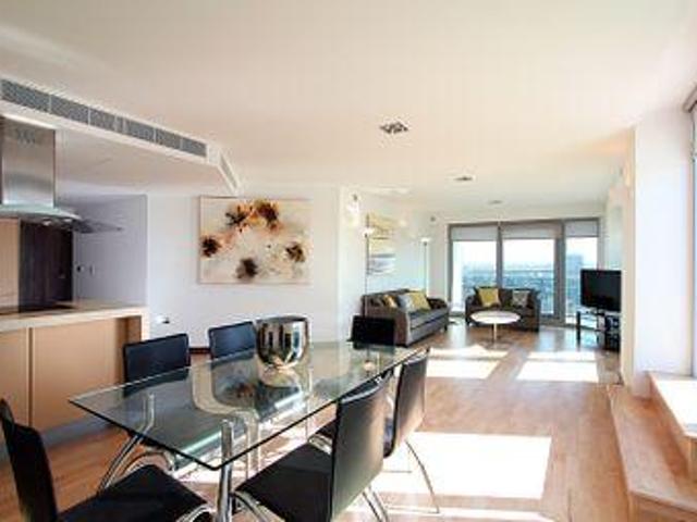 2 Bedrooms Flat for rent in Bridges Court, London SW11