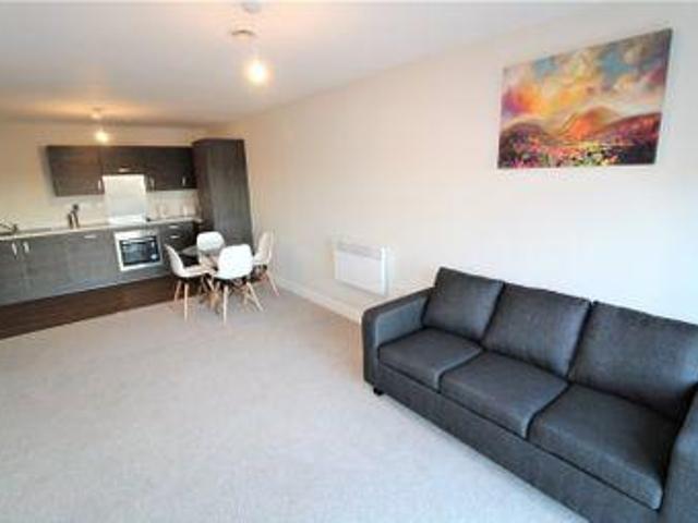 2 Bedrooms Flat for rent in Bridgewater Point, Ordsall Lane, Salford M5