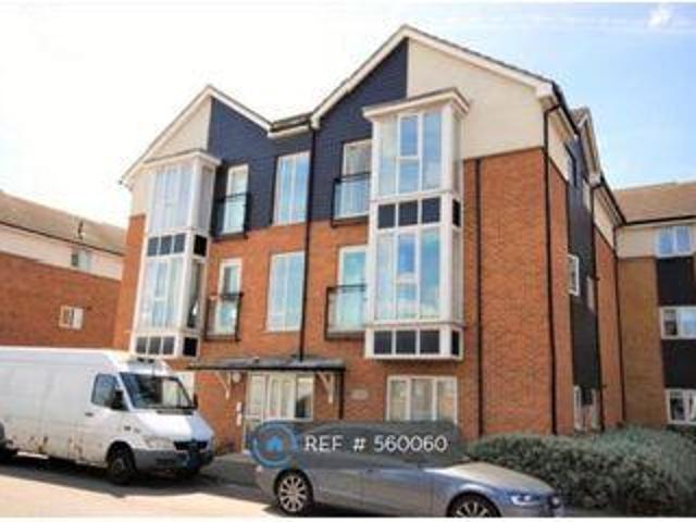 2 Bedrooms Flat for rent in Bridgland Road, Purfleet RM19