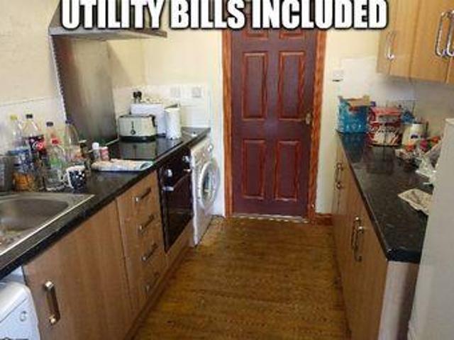 2 Bedrooms Flat for rent in Bristol Road, Selly Oak, Birmingham B29