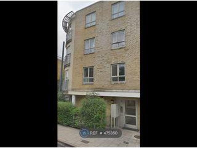 2 Bedrooms Flat for rent in Brixton Water Lane, London SW2