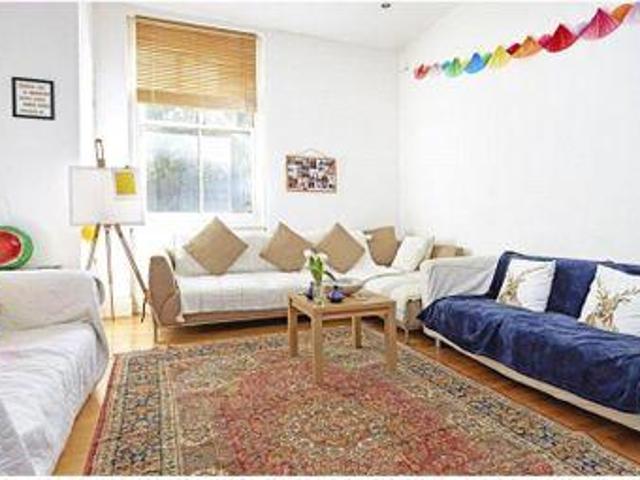 2 Bedrooms Flat for rent in Brixton Road, Brixton, London SW9
