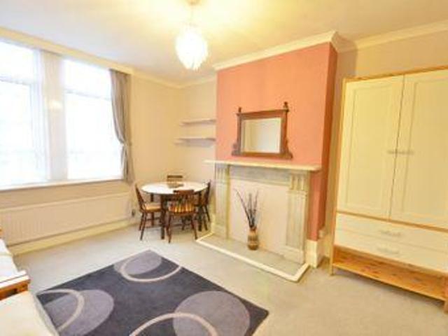 2 Bedrooms Flat for rent in Brockley Road, Brockley, London SE4