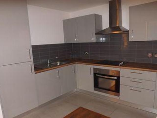 2 Bedrooms Flat for rent in Bromham Road, Bedford MK40