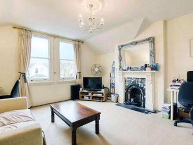 2 Bedrooms Flat for rent in Brondesbury Villas, London NW6
